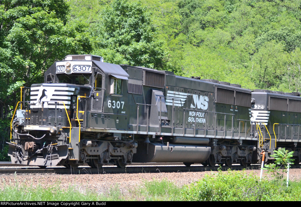 NORFOLK SOUTHERN SD40E 6307